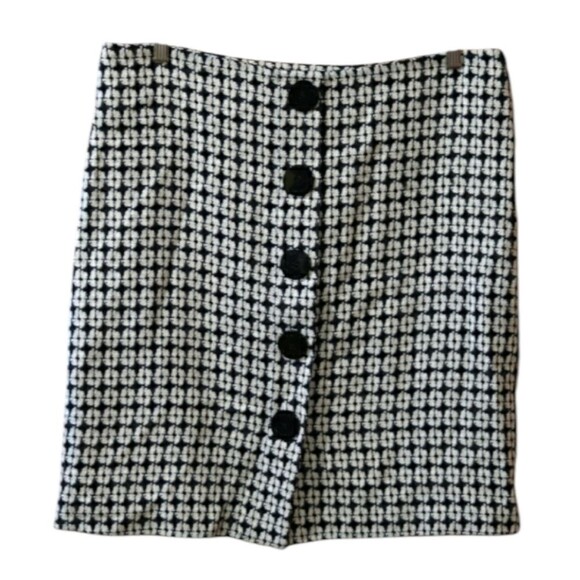 Isaac Mizrahi | Skirts | Isaac Mizrahi Black White Houndstooth Large ...